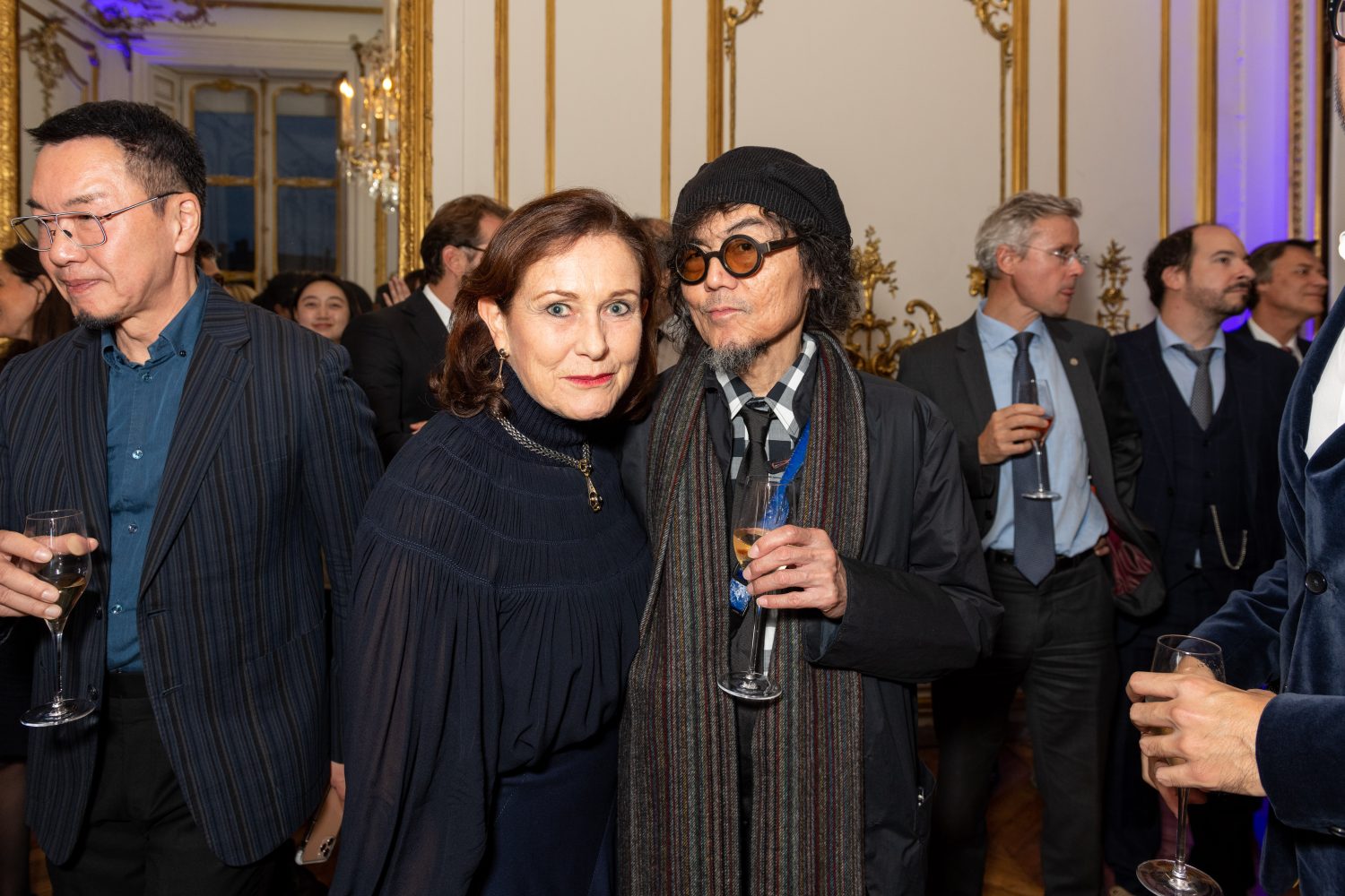 Say Who - Petch Osathanugrah