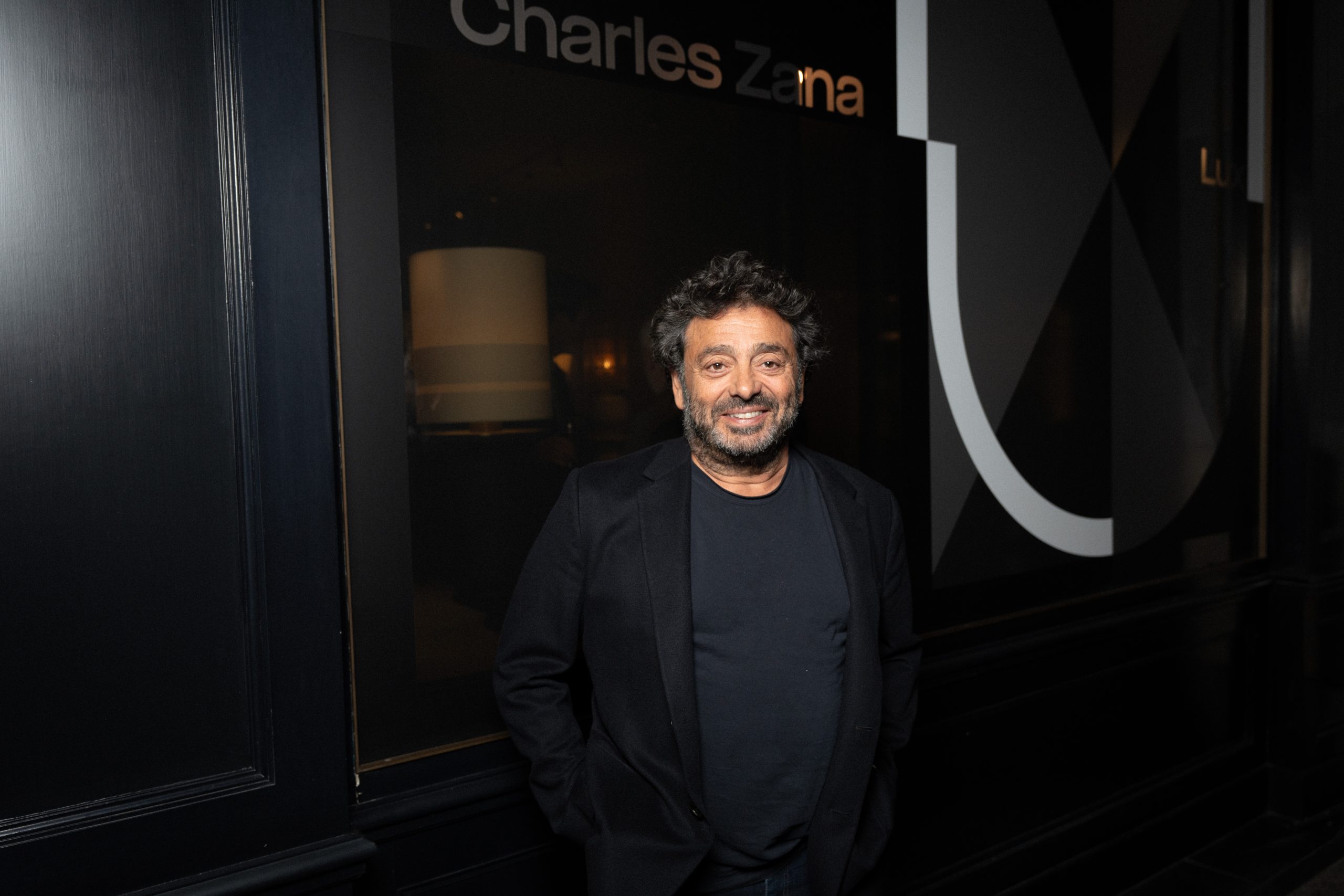 Lux: l'éclat artistique de Charles Zana - Say Who