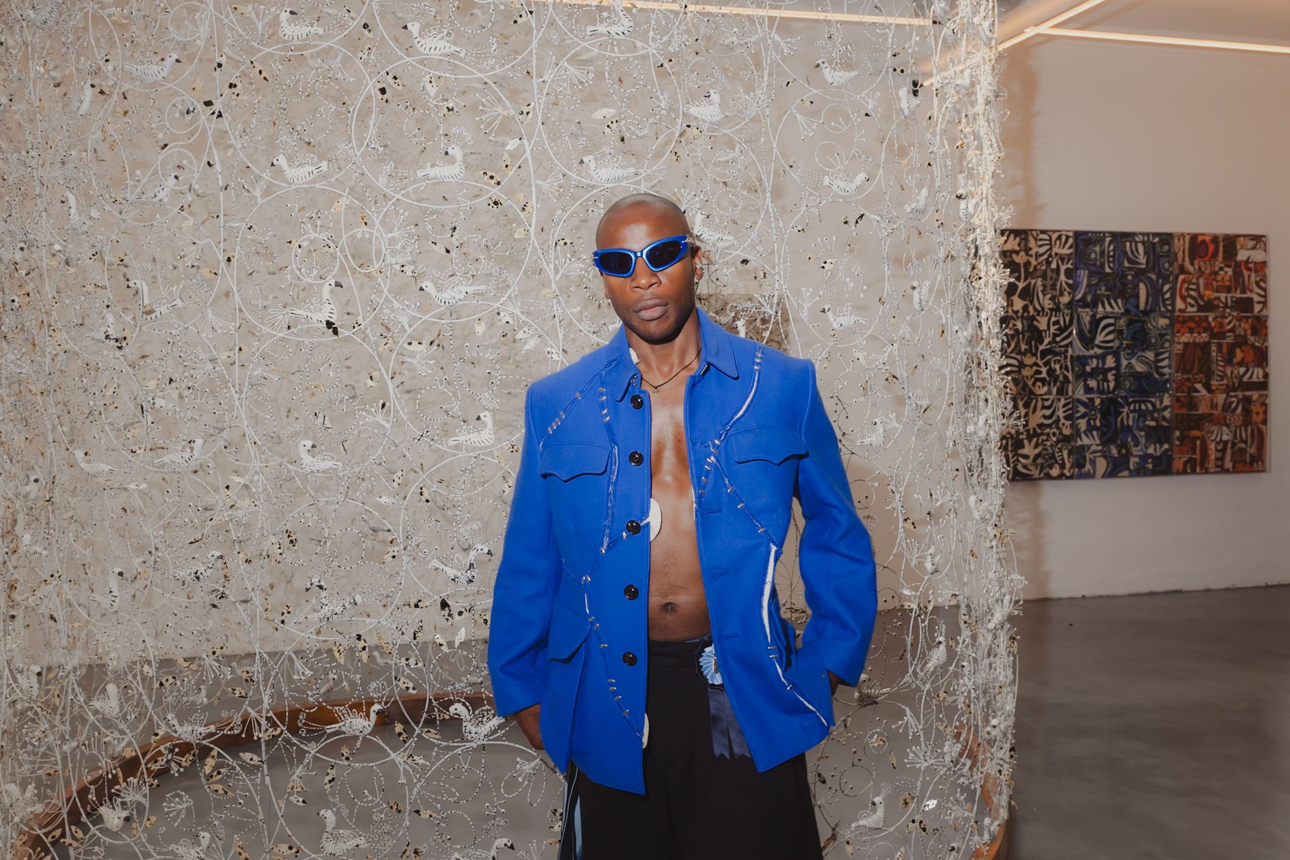 La collezione SS26 di Pronounce come un fiore nel cemento